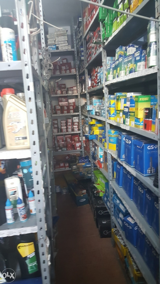 NA PRODAJU LAGER AUTODIJELOVA! ZAMJENA ZA AUTO!! - Ostalo - OLX.ba