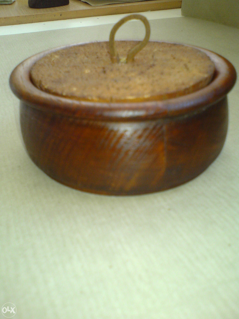 Manja drvena posuda sa poklopcem - Zdjele i posude - OLX.ba