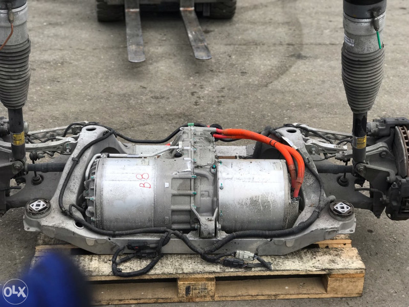 MOTOR TESLA MODEL S 2012 85 kWh Max.snaga motora 350kW - Motori - OLX.ba