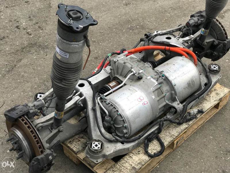 MOTOR TESLA MODEL S 2012 85 kWh Max.snaga motora 350kW - Motori - OLX.ba