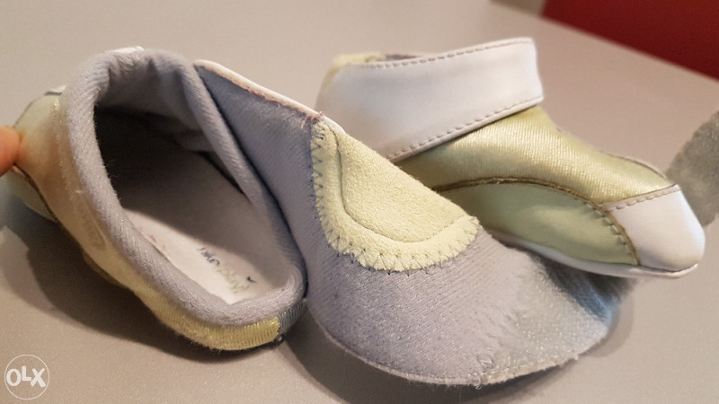 Bebi tene br.18 .5 i kapica Nike - Pape - OLX.ba