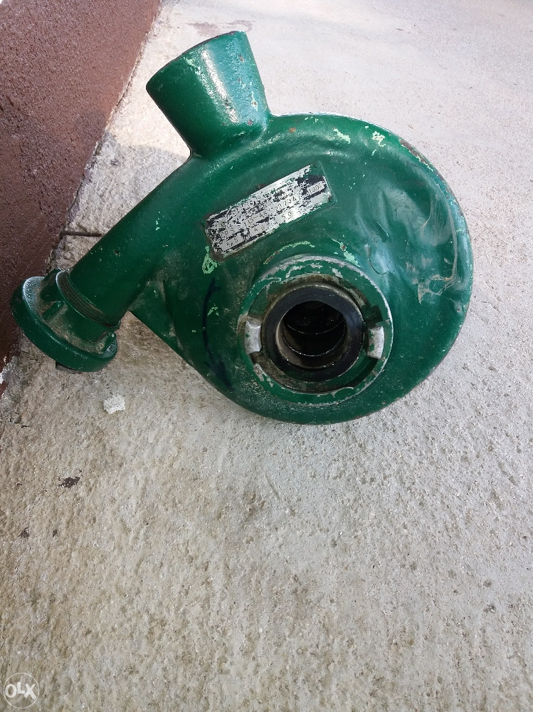 Pumpa za vodu navodnjavanje - Oprema za đubrenje i navodnjavanje - OLX.ba