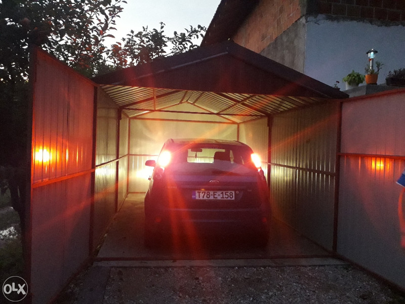 Garaza za auto montazna - Garaže - OLX.ba